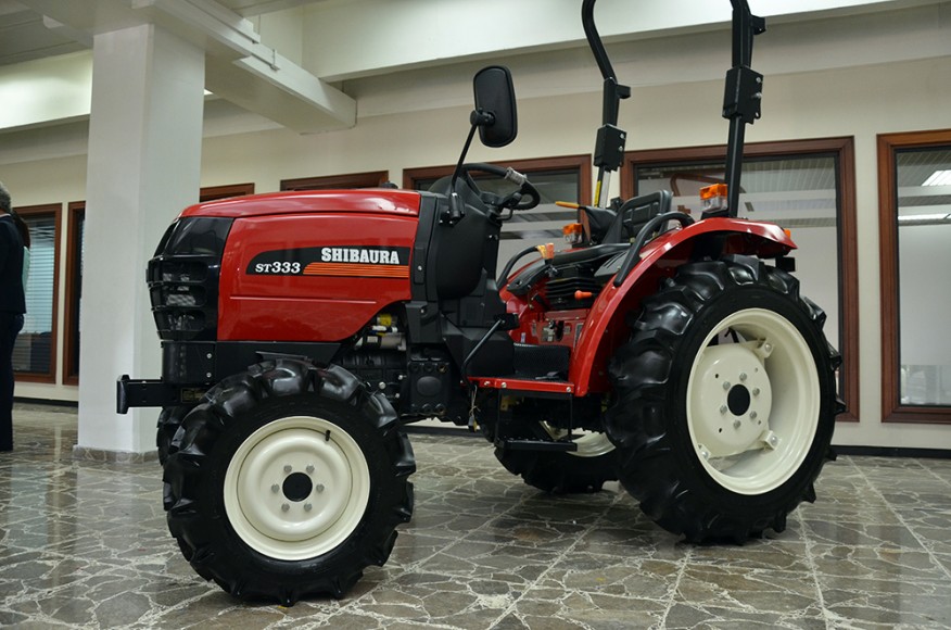 Avelino Abreu SAS presenta los Tractores SHIBAURA fabricados en Japón ...