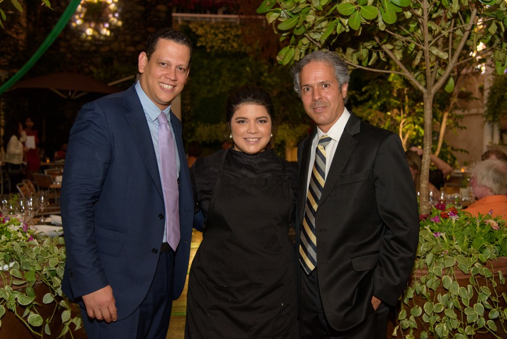 1 Principal Edwin de la Rosa, Paulette Tejada y Carlos Estevez (1 ...