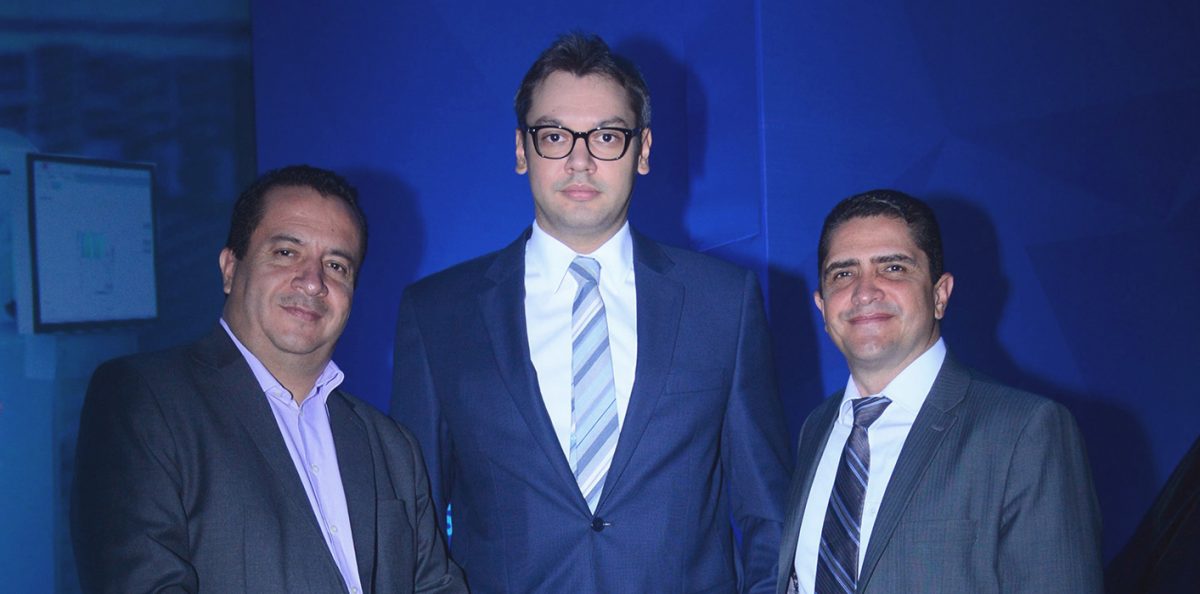 Roche Diagnostics y Oscar A. Renta Negrón presentan equipo de última ...